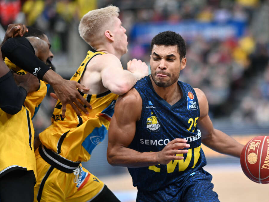 EWE Baskets Oldenburg in Würzburg: Auf Riesen-Debakel in Ludwigsburg ...