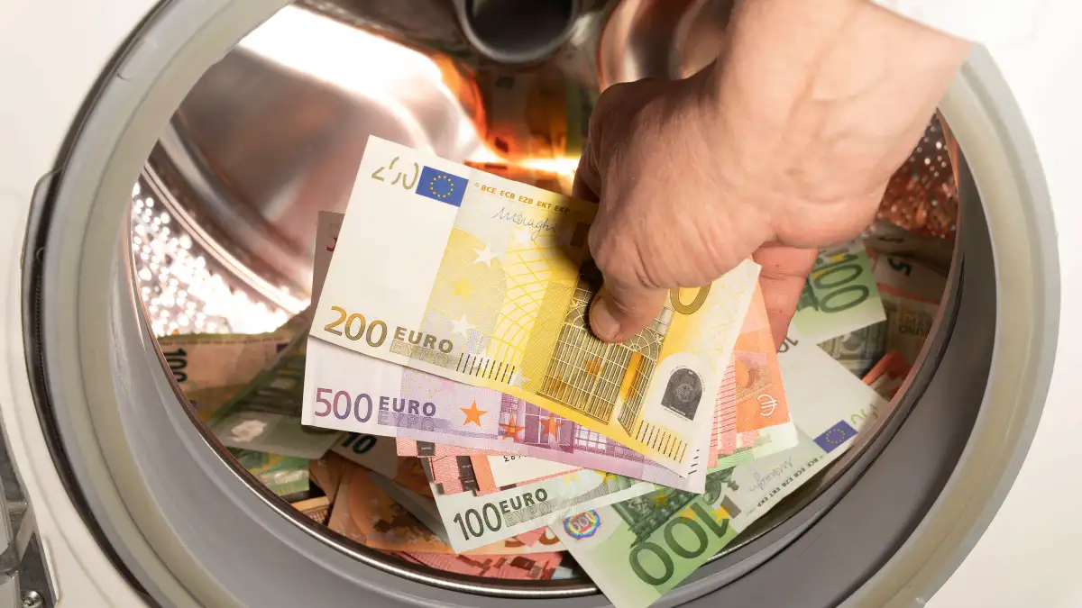 Verdacht der Geldwäsche – Kontosperrung ohne Vorwarnung: Warum Banken immer häufiger Girokonten ...