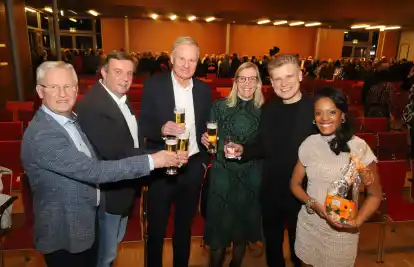 Neujahrsempfang Friesoythe: Sängerin Bonita Niessen und Band DiJaCo ...
