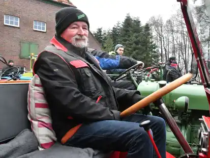Treckerfreunde Wöschenland in Hude-Oberhausen: Fotoshooting für ...