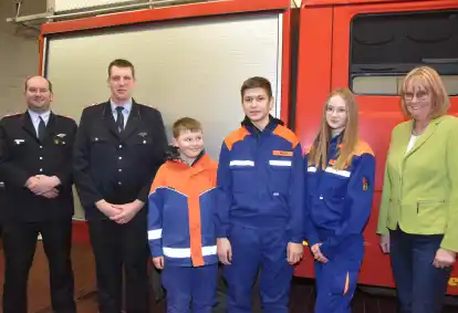 Jugendfeuerwehr Moorriem: Mitglieder wählen neues Führungsquartett