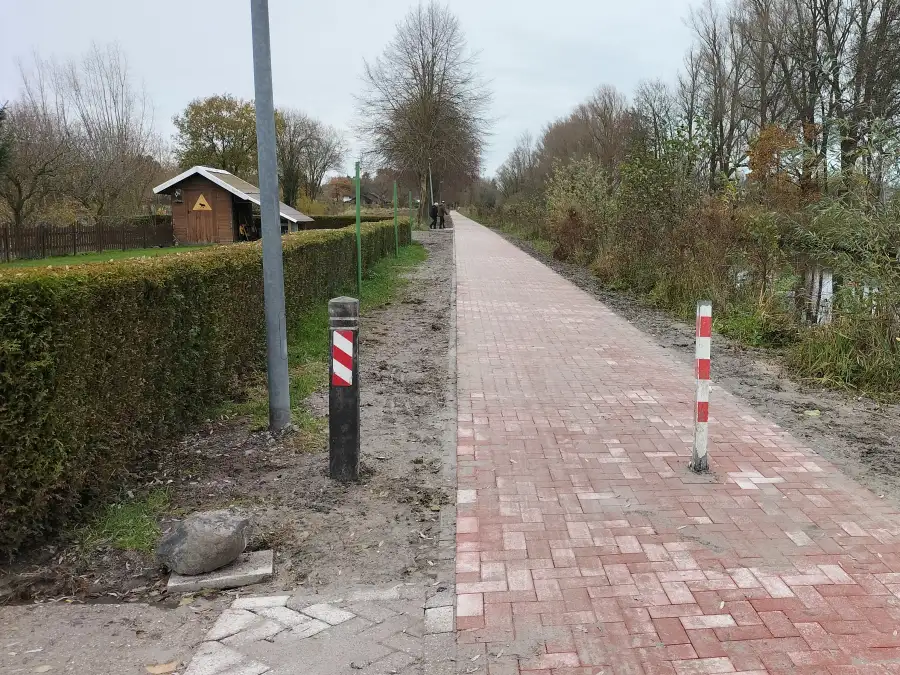 Der Wanderweg am Ems-Jade-Kanal bietet auf Auricher Stadtgebiet nach Umgestaltung mehr Platz ...