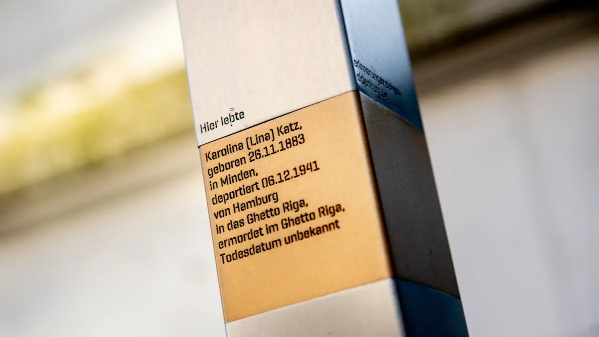 Oldenburg: Erinnerung an Opfer der Nazi-Diktatur – Erinnerungszeichen ...