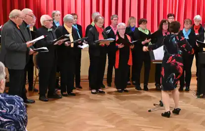 Chor und Theatergruppe feiern Jahresfest: Schenkelklopfer bringen „Alte ...