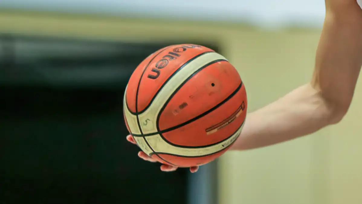 OTB vor Herkulesuafgbe: Oldenburger Basketballer haben TSV Neustadt ...