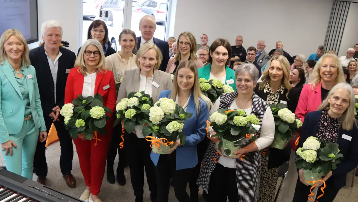 Neuer Standort des Bildungswerks Friesoythe eingeweiht: Haus für ...