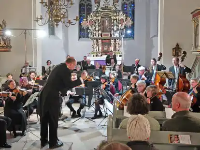 Neues Wilhelmshavener Sinfonieorchester: Konzert bietet musikalisch ...