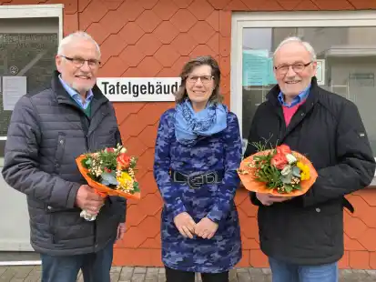 Tafel in Nordenham: Deharde-Brüder spenden 2000 Euro vom 80. Geburtstag