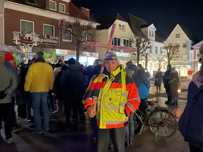 Erste Montagsdemo gegen Rechts in Aurich
