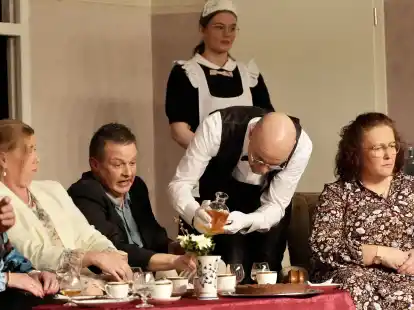 Plattdeutsches Theater in Emden: Borssumer spielen „Een Matjes singt nich mehr“