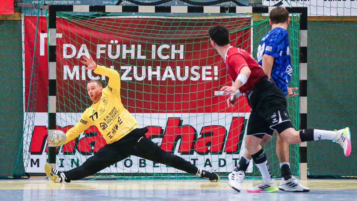 Handball-Oberliga: TvdH Oldenburg siegt mit Siebenmeter-Held Jannik ...