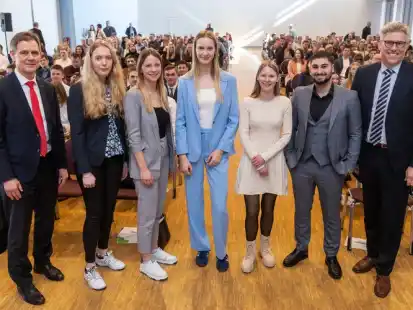 Fünf Ammerländer unter den Prüfungsbesten der Oldenburgischen IHK