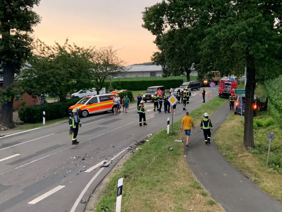 Raser-Verdacht: Verfahren gegen Transporterfahrer nach Unfall auf Garreler Straße in Bösel ...