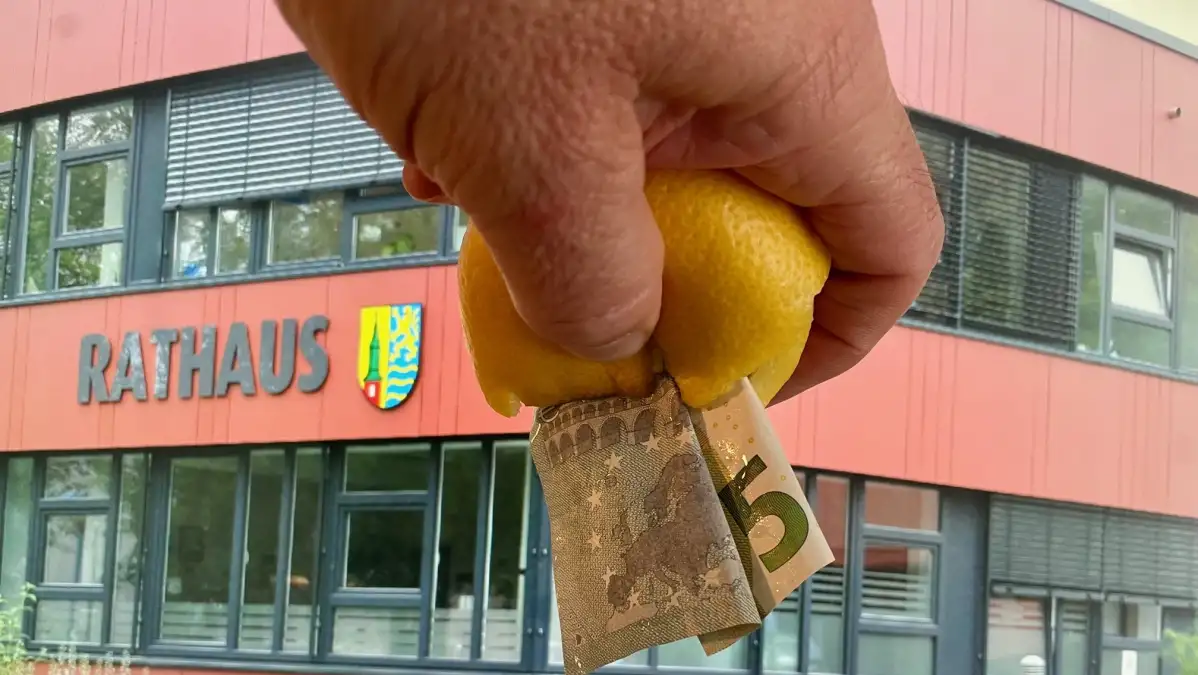 Sande in Geldnöten: Wie die Gemeinde unverschuldet in die Schuldenfalle ...