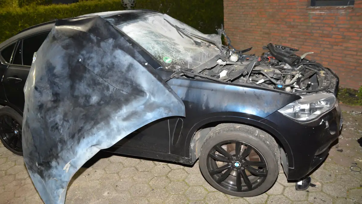Auto-Explosion in Wittmund: Clan-Mitglied erwartet am Landgericht ...