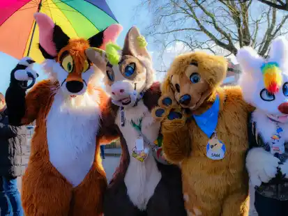 Furries in Ostfriesland: Wenn Menschen in Tierkostümen die Blicke auf ...