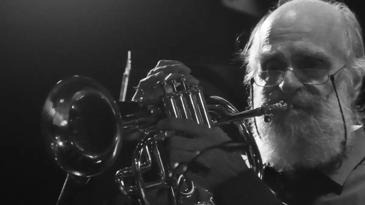 Jazzkonzert in Jever: Bernhard Mergner tritt am 12. April im Lok ...