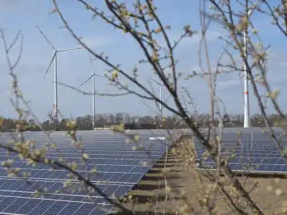 Erneuerbare Energie: Drei weitere Solarparks für Jade