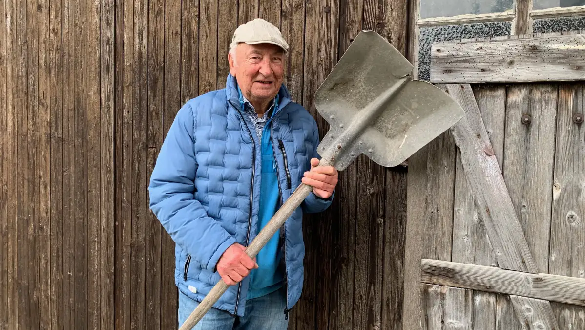 Kohlenhandlung Lorbecki: Paul Hansch ist der letzte Kohlenhändler von Emden