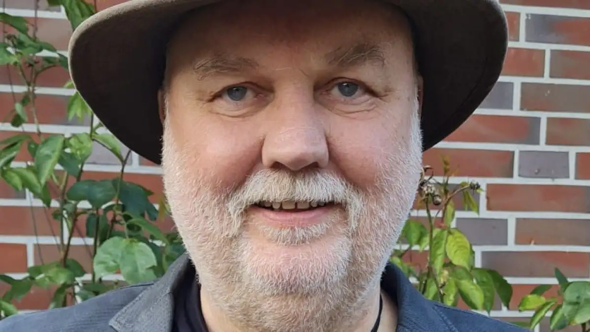 Manfred C. Schmidt: Esenser Autor präsentiert zwei neue Bücher