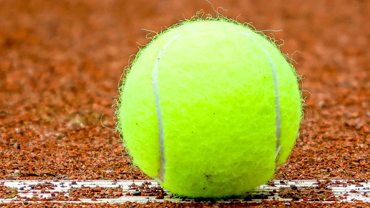 Tennis: Schwere Ligen für höherklassige Teams aus der Wesermarsch