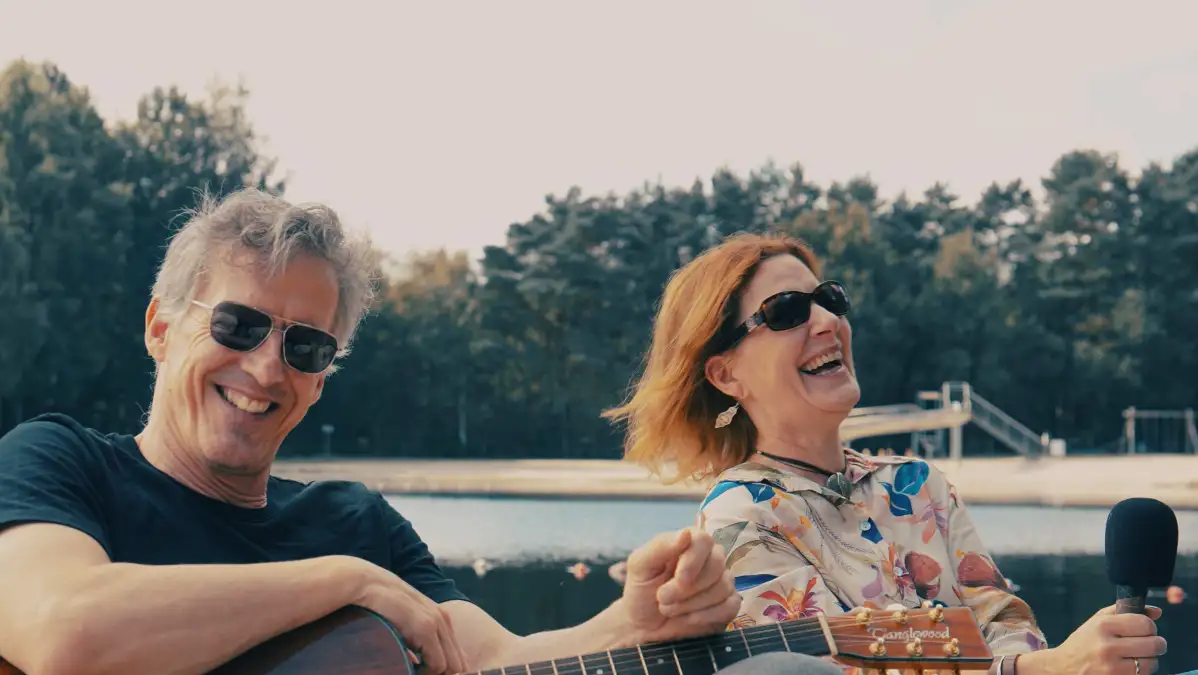 Sabine Hermann und Uwe Janssen präsentieren „Tee för twee“ im ...