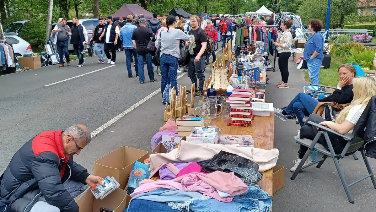 Westerstede: Flohmarkt und Rundflüge zur Gewerbeschau