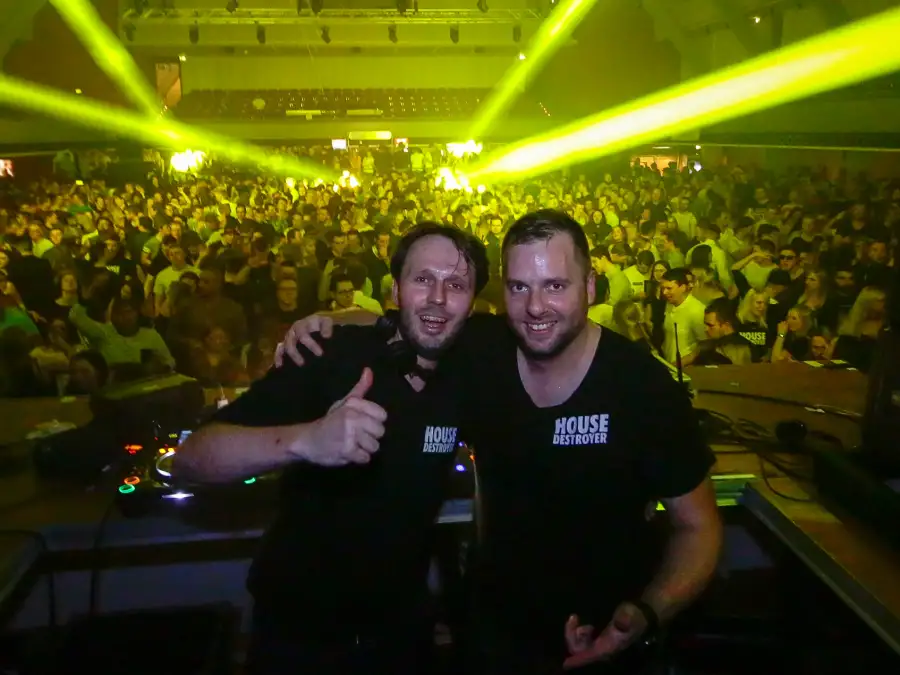 Edewecht: Housedestroyer kommen zum Marktsommer