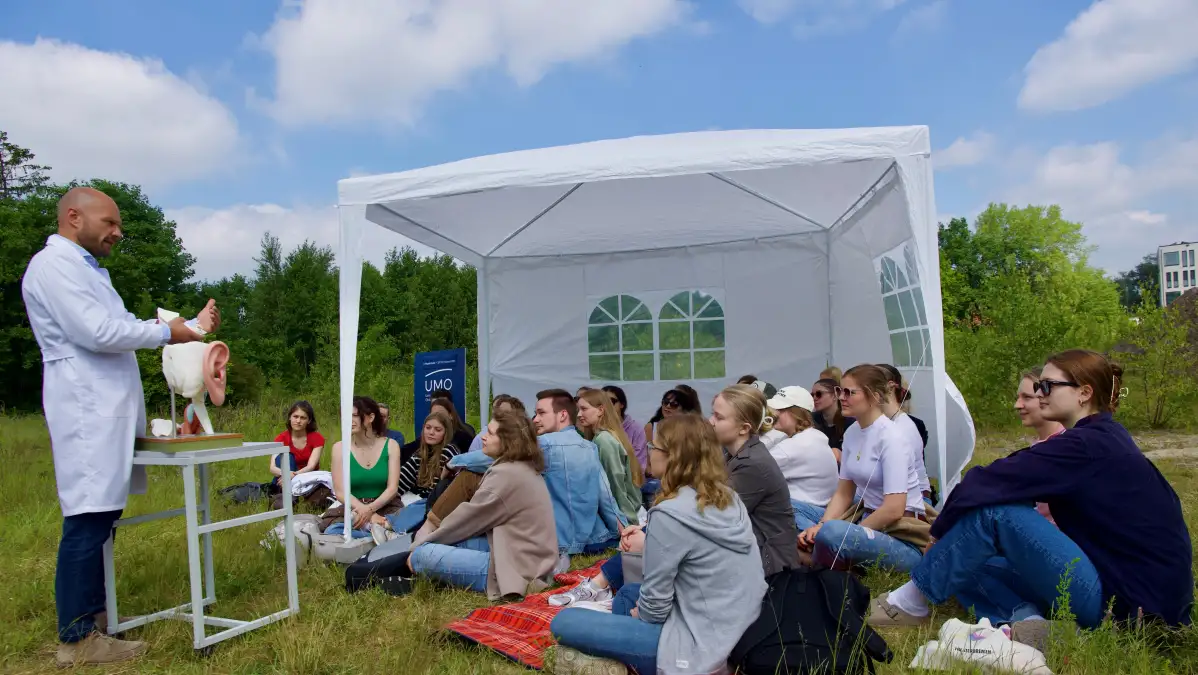 Oldenburg: Universitätsmedizin drängt auf Geld für Gebäude gegen den ...