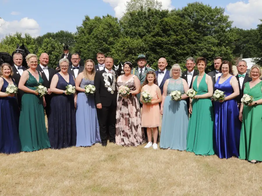 Schützenfest Thühle: Schützenbruderschaft feiert ihren neuen König ...