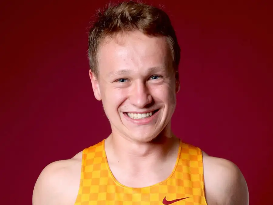 Bezirksmeisterschaften in der Leichtathletik in Oldenburg: Sprinter Tim ...