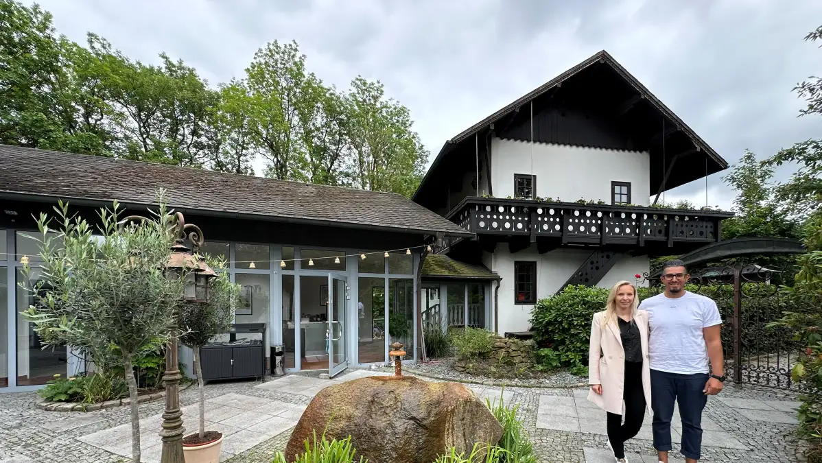 Ben’s Klostermühle in Rastede: Im kühlen Grunde eröffnen Majdi Ben Mohamed und Desiree Leitner ...