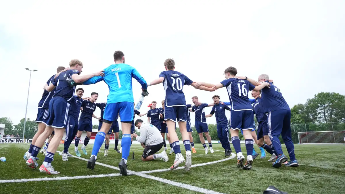 A-Jugend-Landesliga: BSV Kickers Emden jetzt auch offiziell Meister und ...
