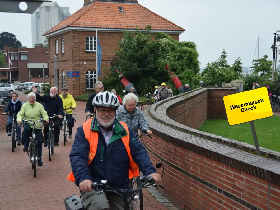 Wirtschaftlicher Aufschwung in Brake: Rehau-Werk Ausbau und Olenex ...