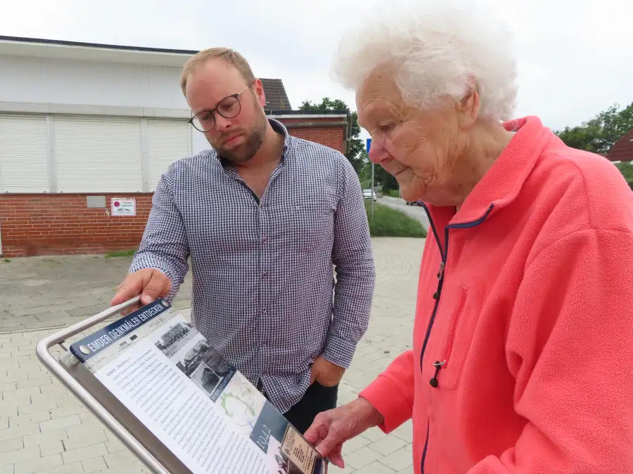 Bunker in Emden Transvaal: Geschichtstafel bewahrt Erinnerungen von ...