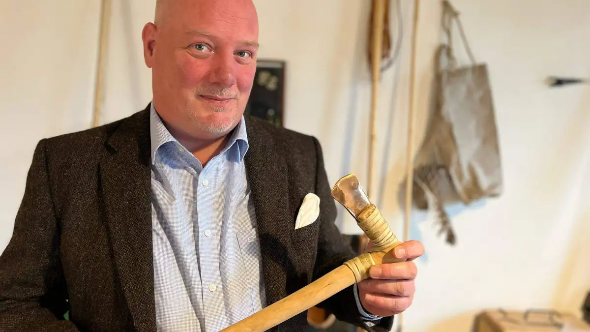 Klaas Kamp ist der „Steinzeitmensch“ aus Dunum: Prähistoriker bei der ...