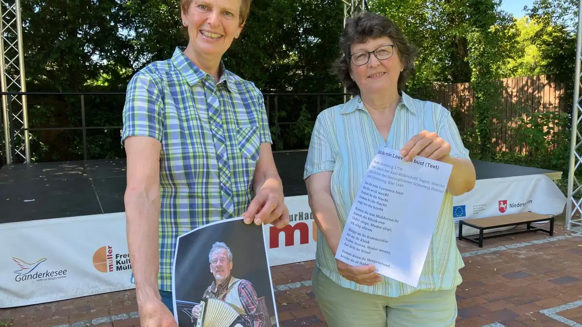 Open-Air in Ganderkesee: Plattdeutsches Rudelsingen mit Jan Ahlers im ...