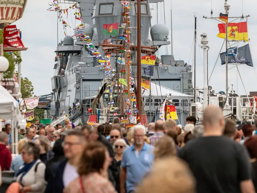 Hafenfest in Wilhelmshaven: Rund 280.000 Gäste feierten beim Wochenende an der Jade