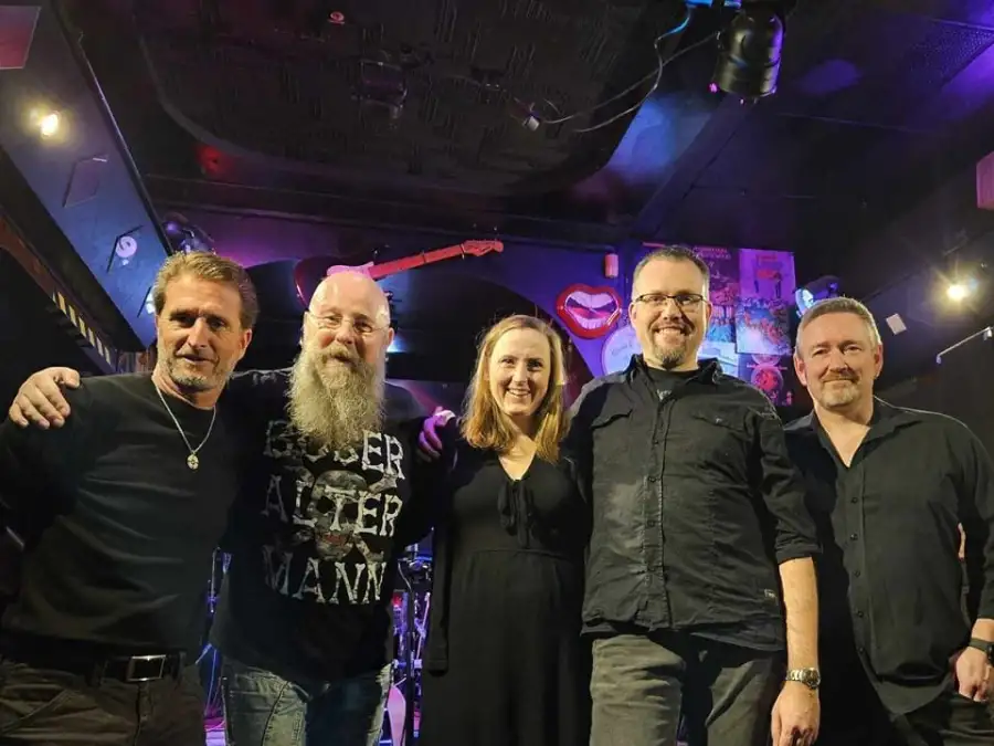 Rock-Klassiker im Braker Centraltheater: Band ‘Wild at Heart’ spielt am ...