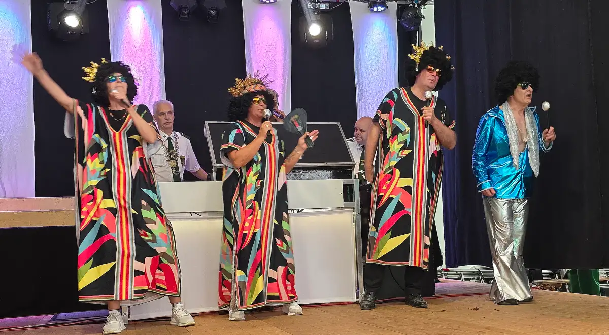 Schützenfest Hammelwarden: DJ-Party und Ehrungen langjähriger ...