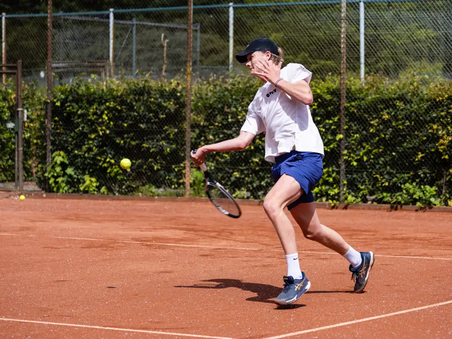 Tennis in Oldenburg: OTeV II kämpft im Oberliga-Finale gegen TuS ...