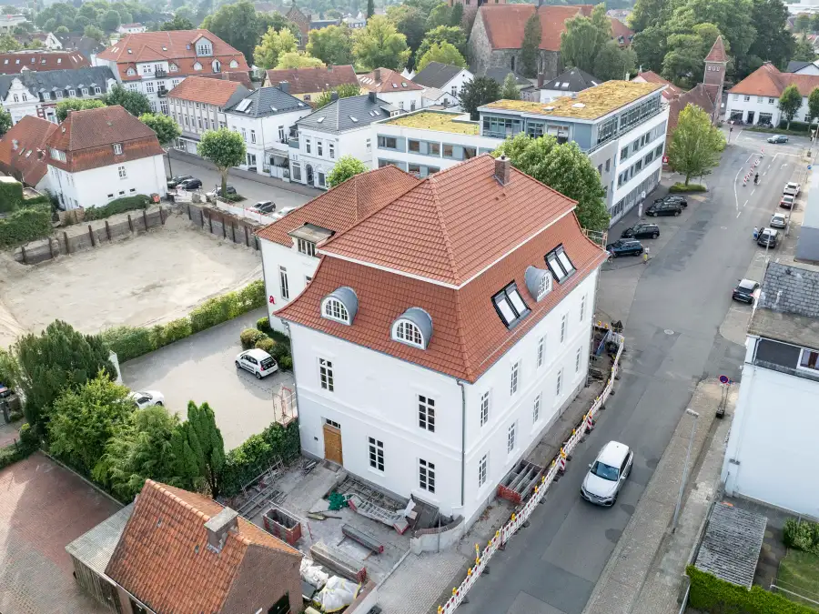 Sanierung in Varel: „Börse der Ideen“ erstrahlt in neuem Glanz – historisches Gebäude wird bald ...