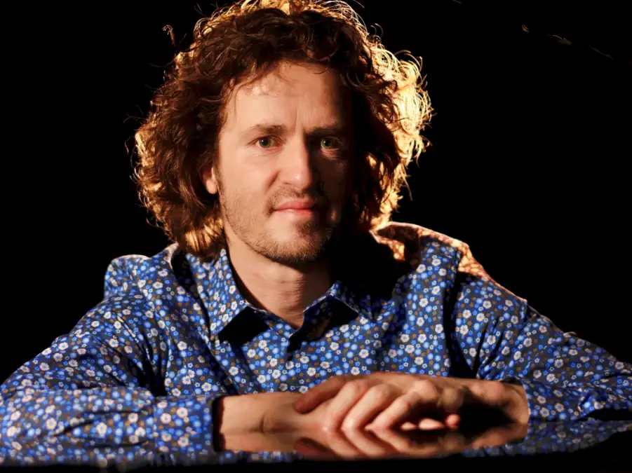 Roon Staal in Emden: Konzert in der Mennonitenkirche am 28. September