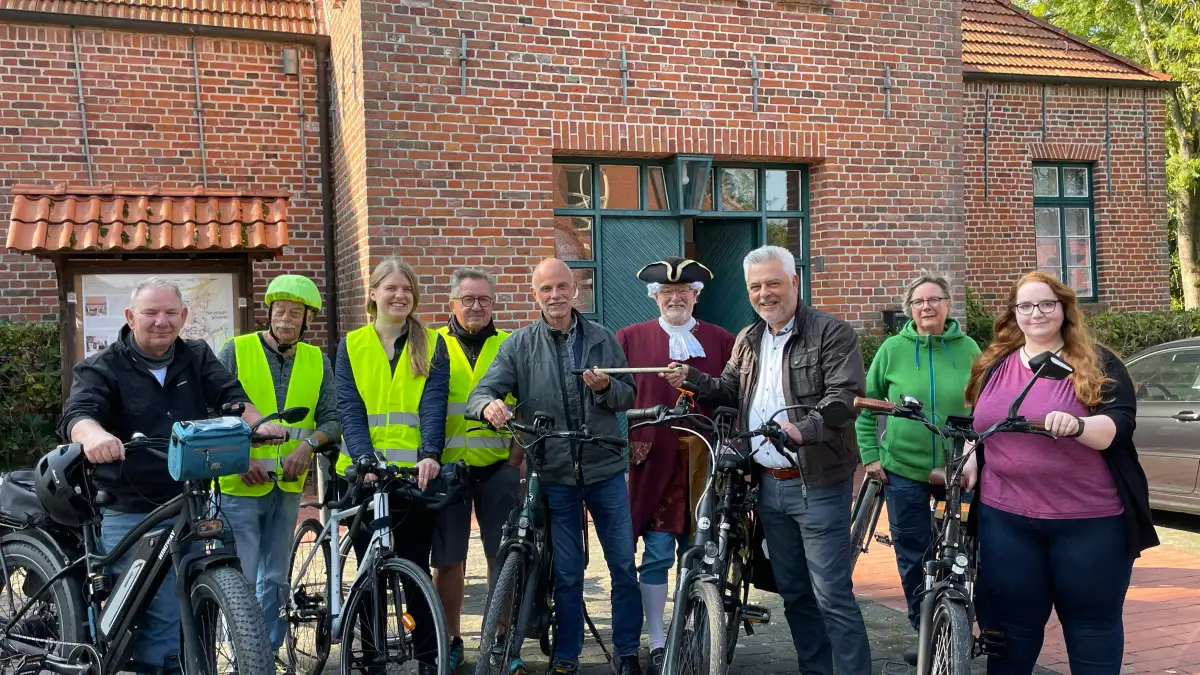 Stadtradeln in Friesland: Staffelstabübergabe von Sande nach Zetel für ...
