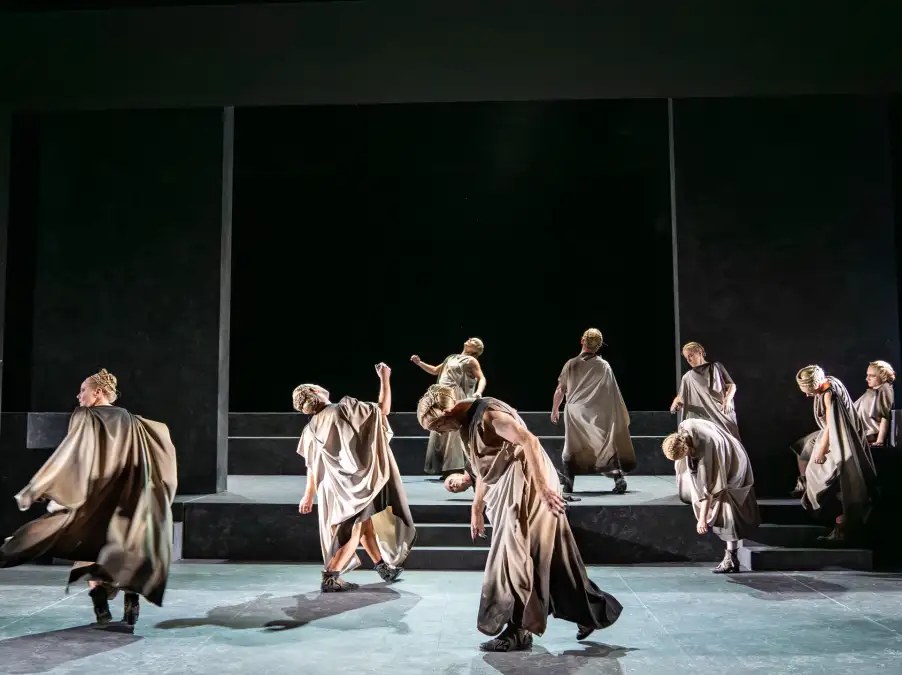 Oldenburgisches Staatstheater: „Antigone/Schwester von“ feiert Premiere