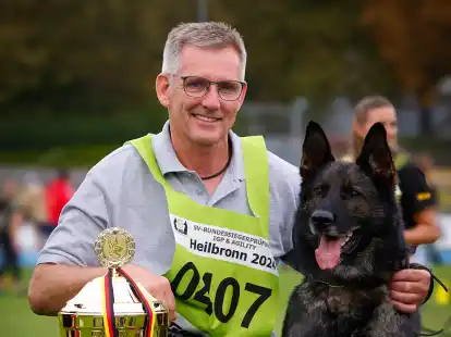 Hundesportler aus Nordenham: Peter Rohde ist mit Chapa bei ...