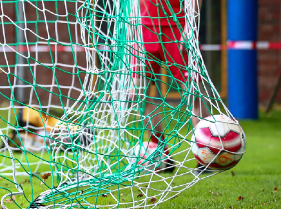 Fußball-Bezirksliga IV: TuS Emstekerfeld verliert 3:5 beim TuS Lutten