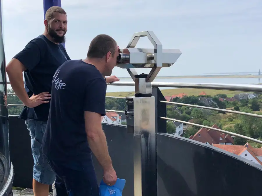 Leuchtturmwärter auf Wangerooge: Daniel Jochheims neuer Alltag zwischen ...