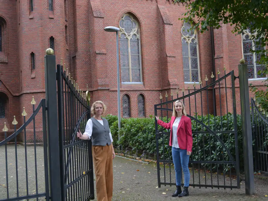 Ammerland: Zwei neue Pastorinnen in Kirchengemeinde Ofen