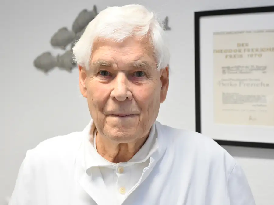 Vom Tellerwäscher zum Harvardstudenten: Wilhelmshavener Professor Dr. Heiko Frerichs wird 90